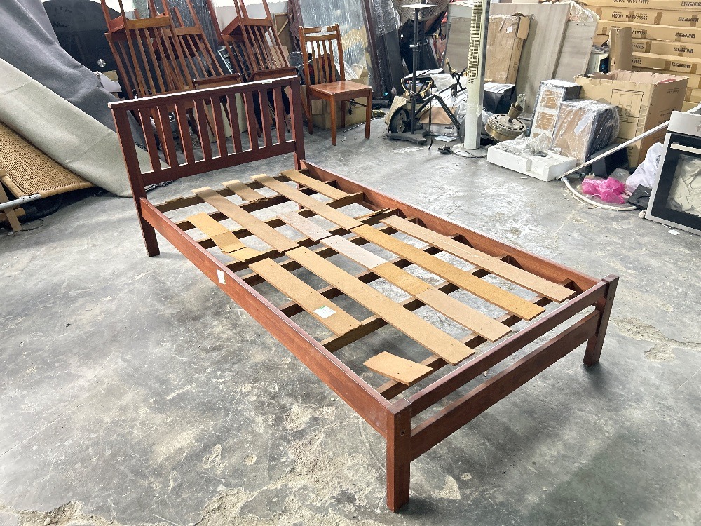 (F20046152) Wooden Single Size Bed Frame / Rangka Katil Saiz Single ...