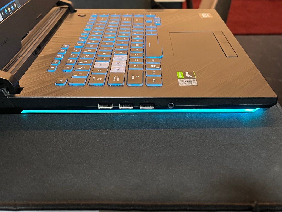 ASUS ROG 15.6" inch 144Hz Gaming Laptop Processor intel i7 Storage NVMe ...