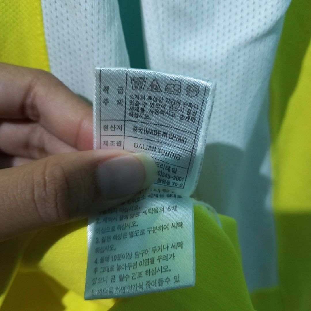 Base layer Outdoor Praus, Fesyen Wanita, Pakaian Wanita, Atasan di ...
