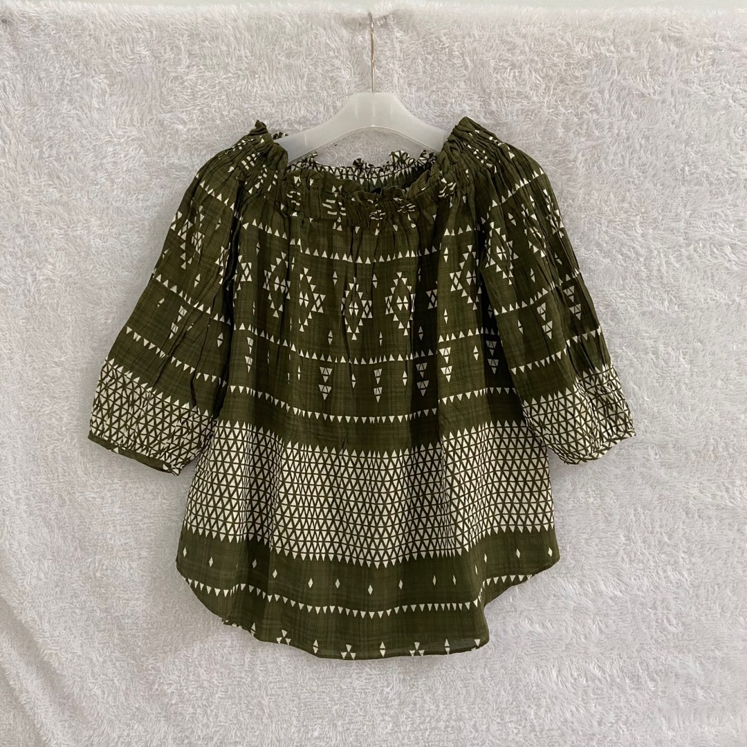 Bohemian sabrina top, Fesyen Wanita, Pakaian Wanita, Atasan di Carousell