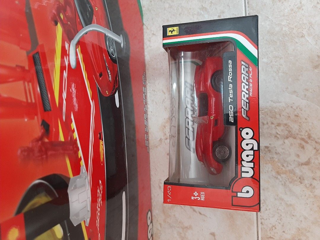 Burago Shell Ferrari Racing Garage, Hobbies & Toys, Toys & Games on ...