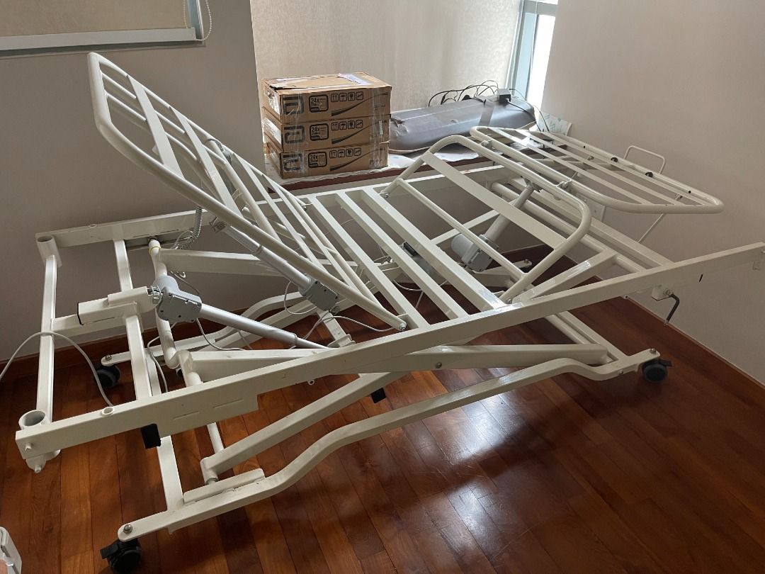 Electrical Hospital Bed with Remote Control, Health & Nutrition ...