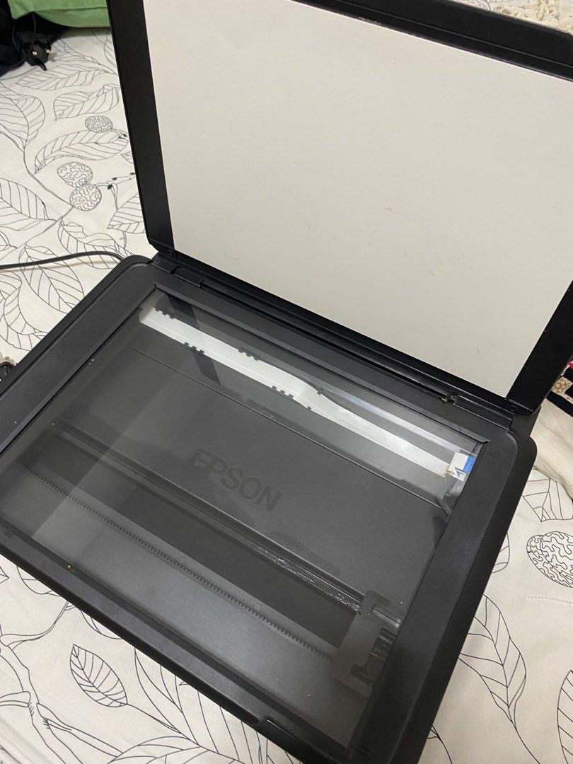 Epson XP-102 colour printer and scanner, Computers & Tech, Printers ...