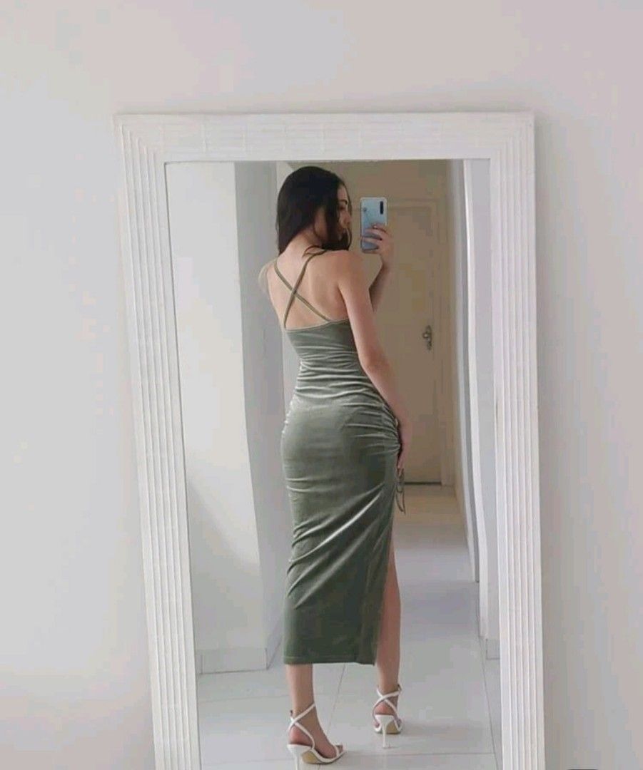 FOR RENT Mint green/Seige green Velvet Ruched Dress, Women's Fashion ...