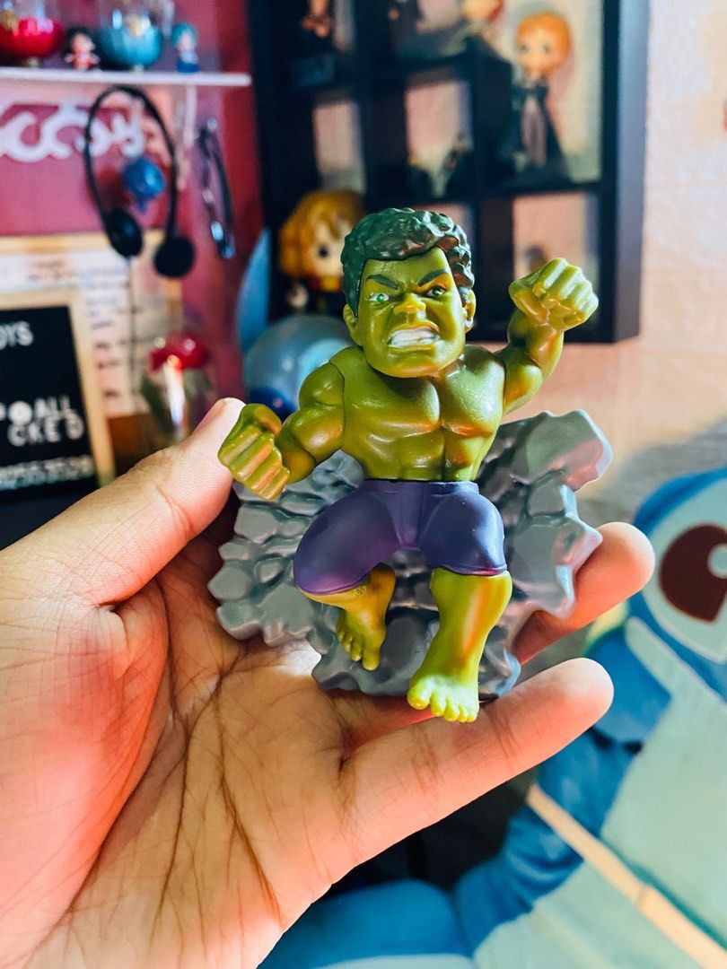 Incredible hulk ref magnet, Hobbies & Toys, Toys & Games on Carousell
