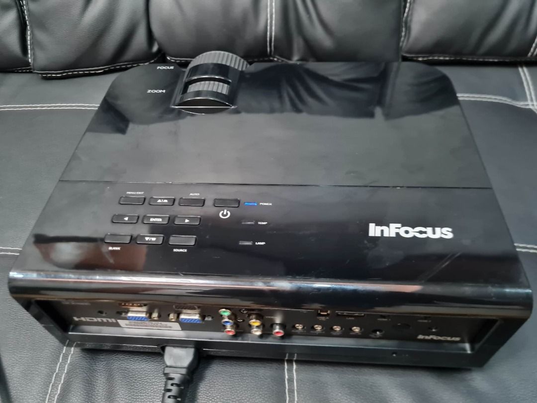 Infocus In3128HD projector 4000 lumens DLP bright Fukk HD display large ...