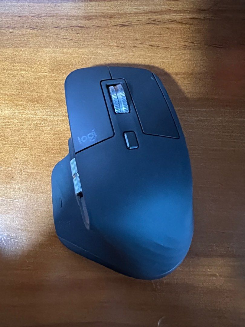 Logitech MX Master 3 (Graphite) - FREE mouse case, Computers & Tech ...