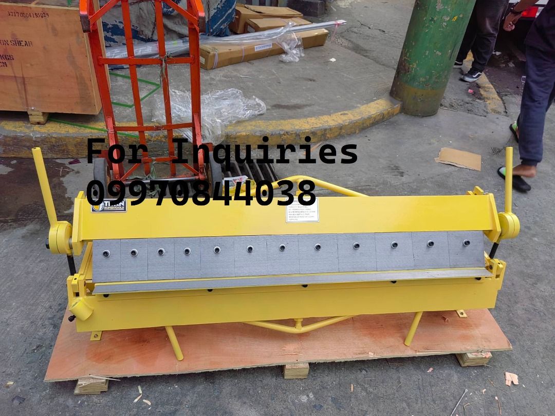 Manual Box Sheet Bender, Commercial & Industrial, Industrial Equipment ...