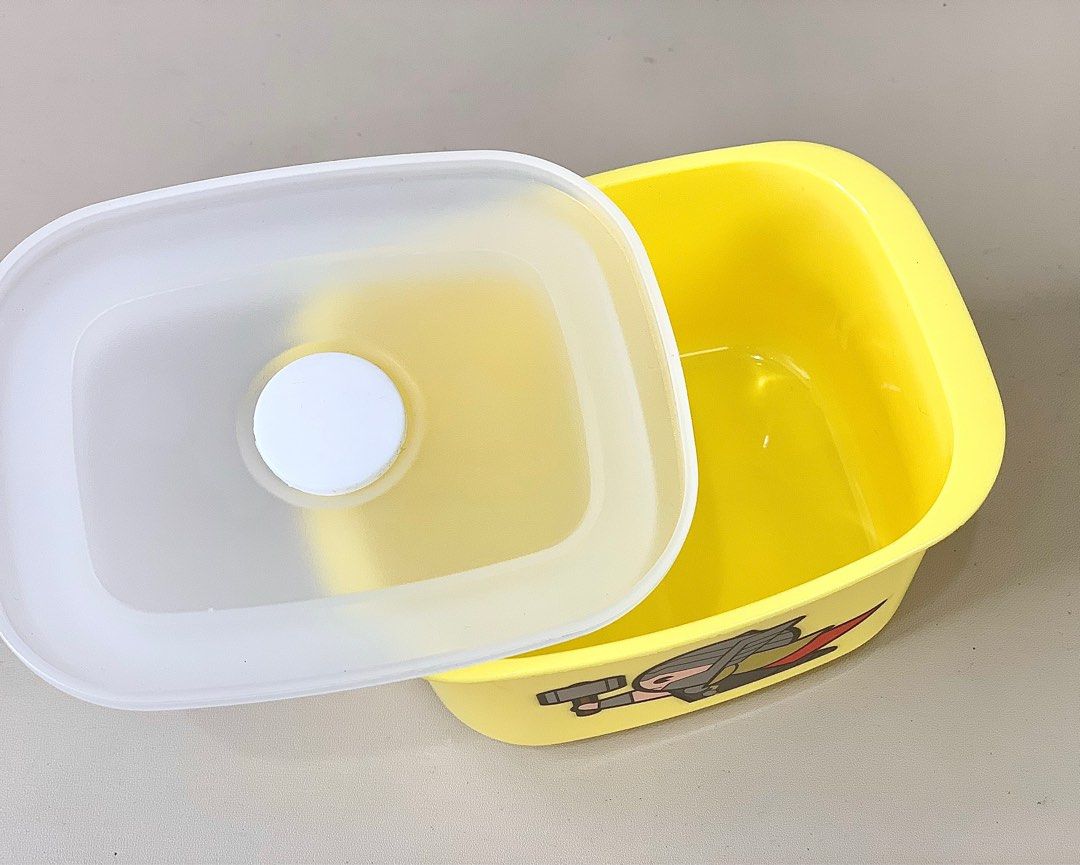 MINISO Food Container Kotak Makan Mini Marvel Edition Yellow Original ...