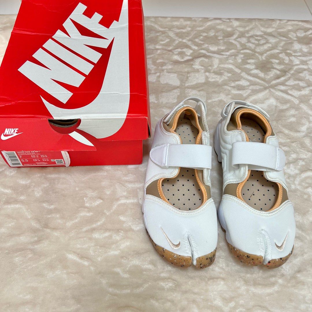 NIKE AIR RIFT WHITE, Women's Fashion, Footwear, Sneakers on Carousell