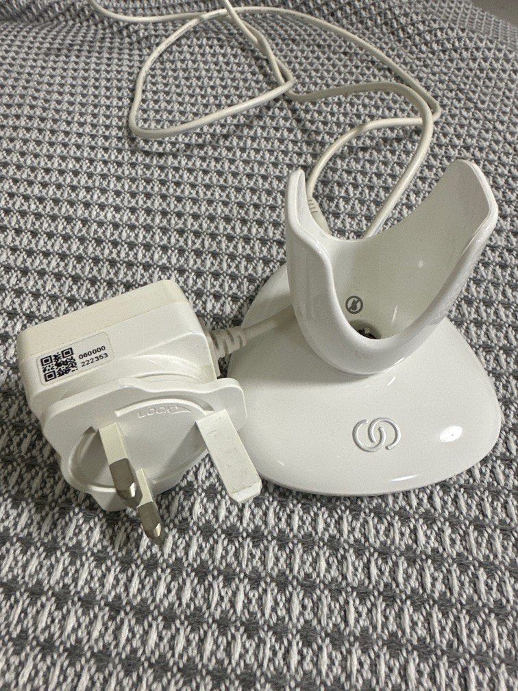 Nuskin Lumi Spa Charger, Beauty & Personal Care, Face, Face Care on ...