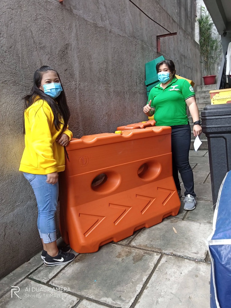 PLASTIC ROAD BARRIER BRB2, Commercial & Industrial, Construction ...