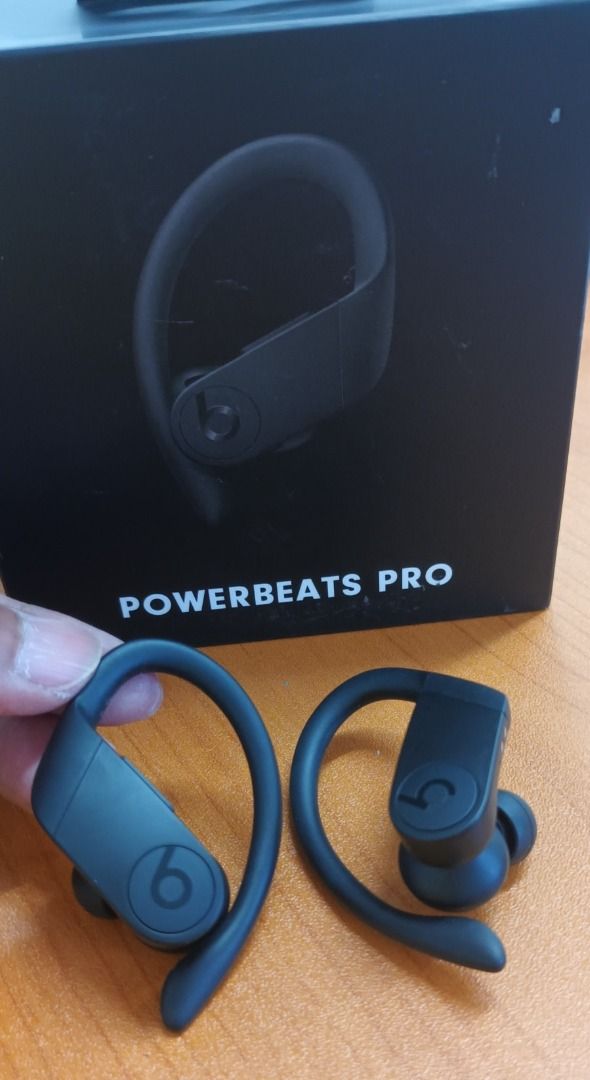 Powerbeats Pro Black, Audio, Earphones on Carousell