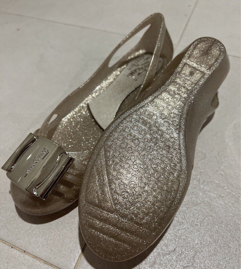 Salvatore Ferragamo Jelly Shoe, Women's Fashion, Footwear, Flats on Carousell