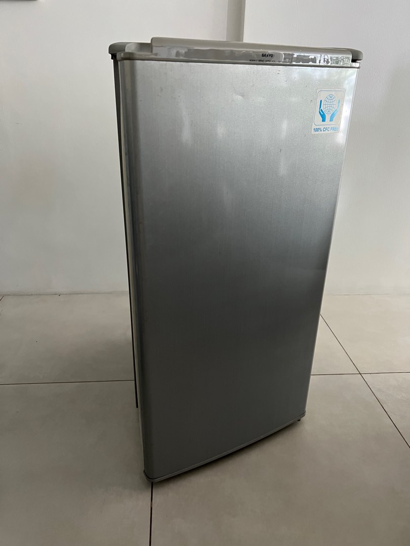 Sanyo mini ref on Carousell