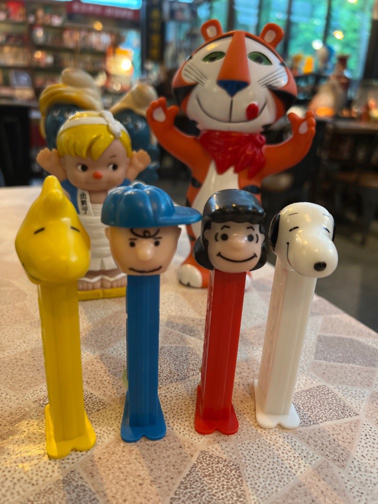 Snoopy Pez Collectible Set, Hobbies & Toys, Memorabilia & Collectibles ...