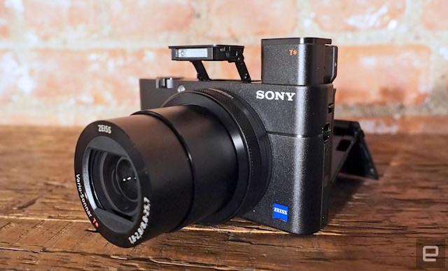 Sony RX100 M5 V, Photography, Cameras on Carousell