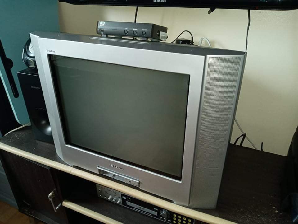 Sony Trinitron TV, TV & Home Appliances, TV & Entertainment, TV on ...
