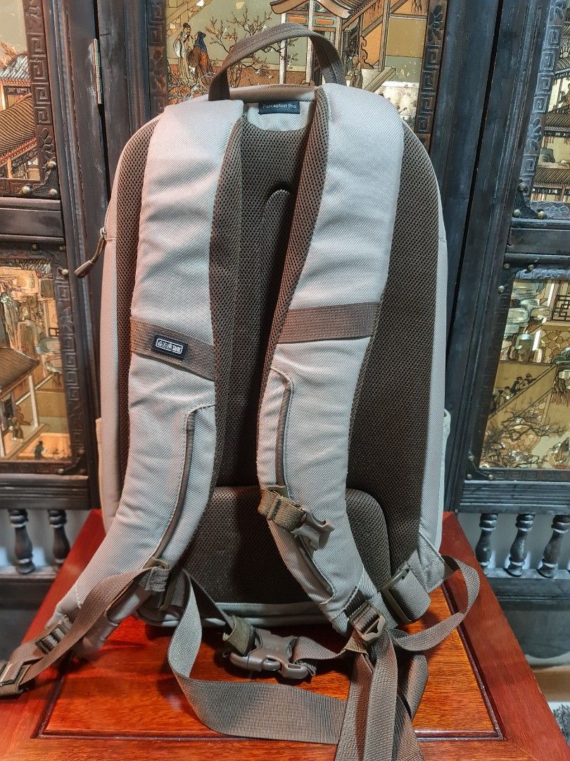 Think tank photo perception pro backpack (Taupe), Men's Fashion, Bags ...
