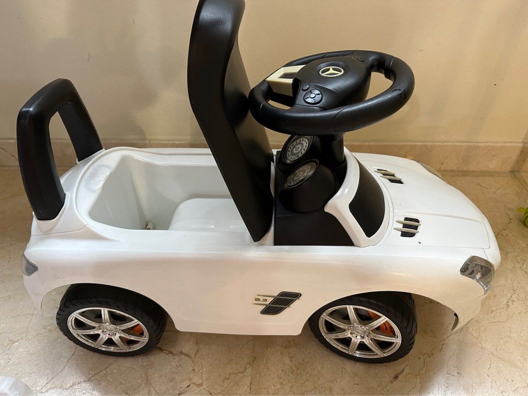 Toy car Mercedes Benz, Hobbies & Toys, Toys & Games on Carousell