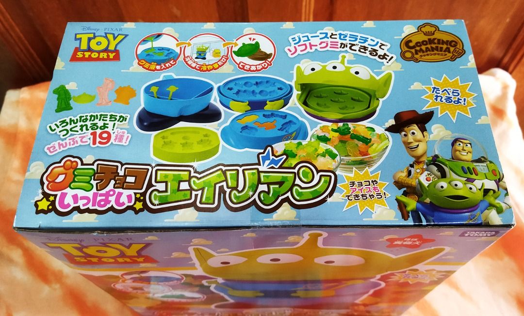Toy Story Alien Gummy Chocolate Mould Maker Cooking Mania. ©Takara Tomy ...