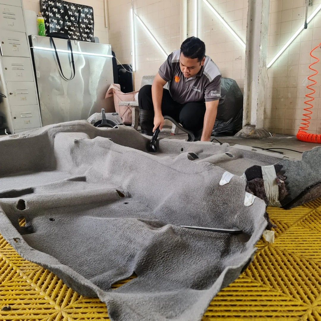 Upholstery Cleaning Car Polish Interior Grooming, Car Polishing ...