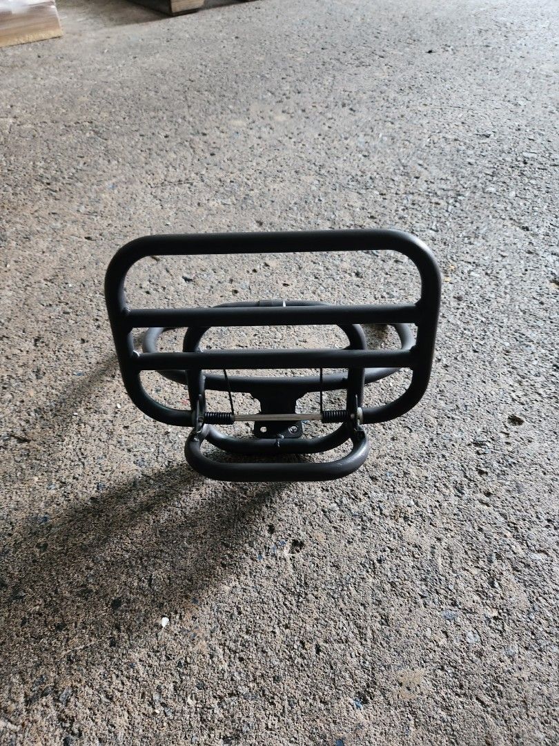 Vespa gts rear rack in matt black, Motorcycles, Motorcycle Accessories ...