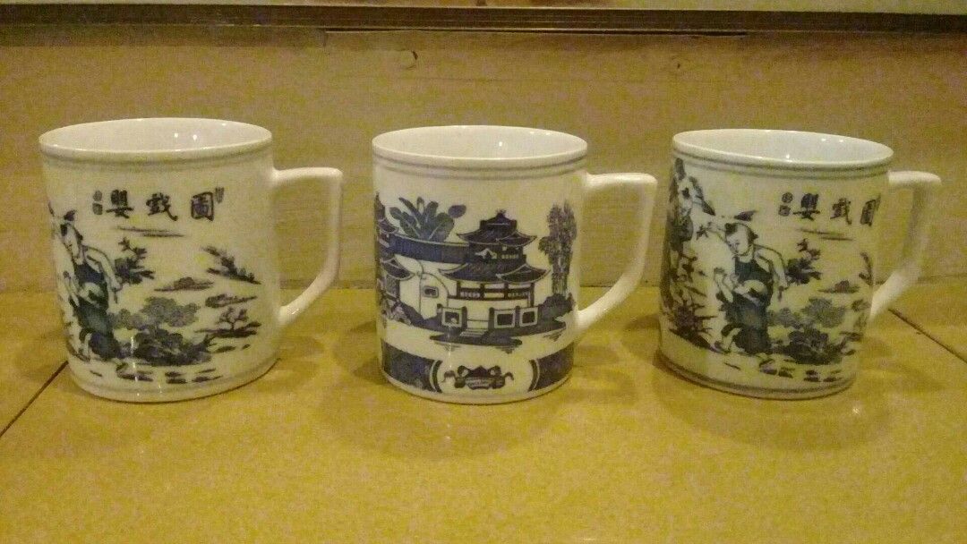 Vintage Japanese mug, Hobbies & Toys, Memorabilia & Collectibles ...