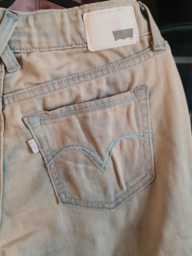 Vintage Levi's White Tab, Women's Fashion, Bottoms, Jeans & Leggings on ...