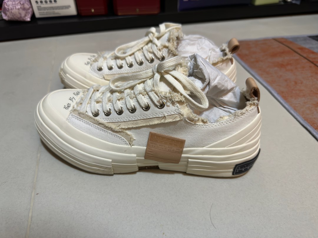 xvessel size 42, Men's Fashion, Footwear, Sneakers on Carousell