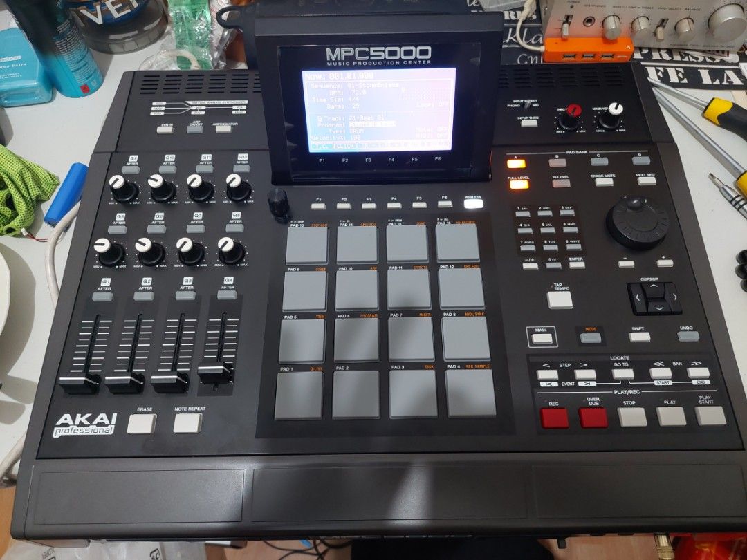 AKAI MPC 5000 BNEW RARE UNIT, Hobbies & Toys, Music & Media, Music Accessories on Carousell