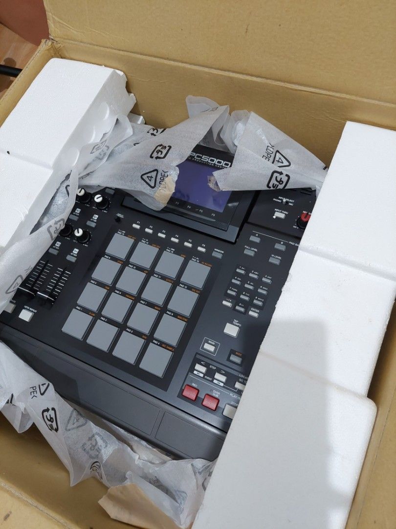 AKAI MPC 5000 BNEW RARE UNIT, Hobbies & Toys, Music & Media, Music ...