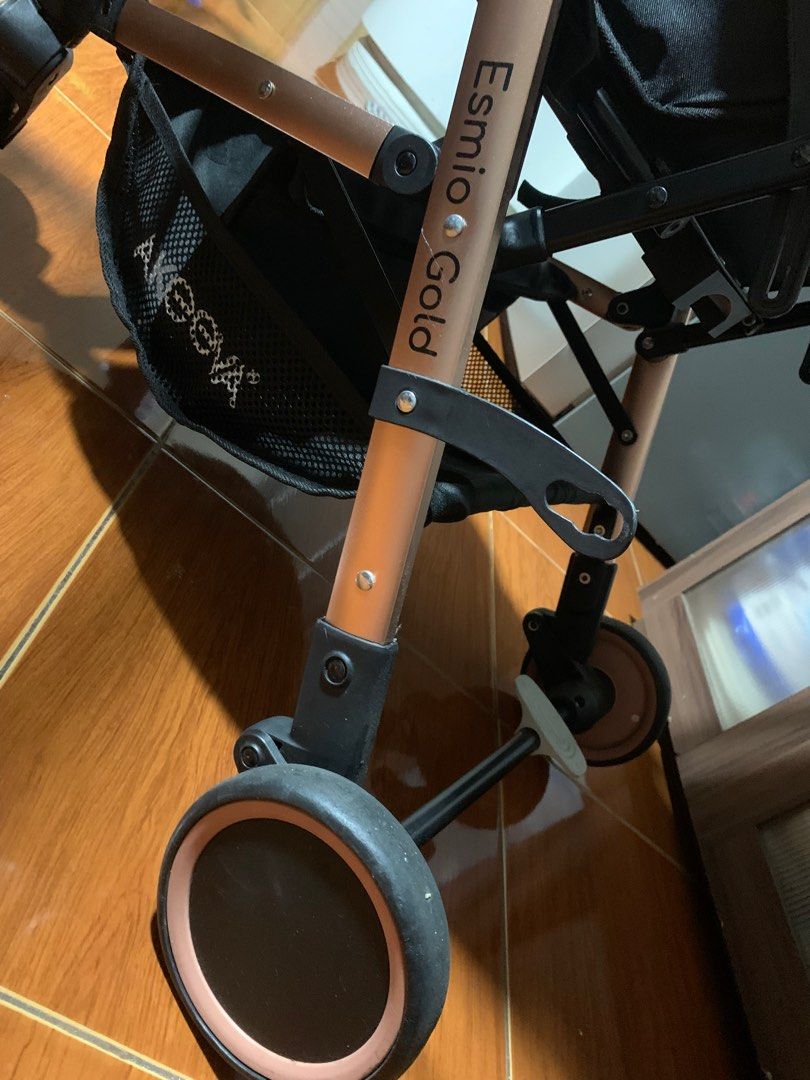 Akeeva Esmio Gold Stroller, Babies & Kids, Going Out, Strollers on ...