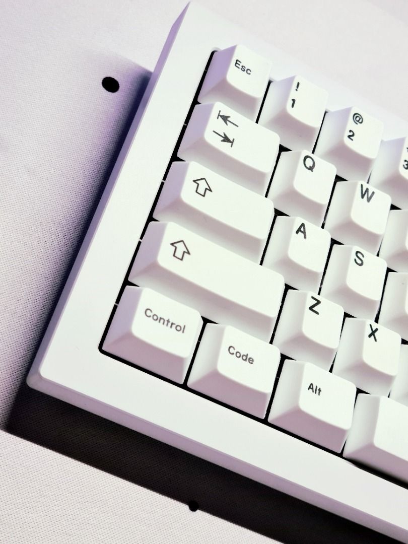 Alpine65 by Bitmap Studios (65% custom mechanical keyboard), Computers ...