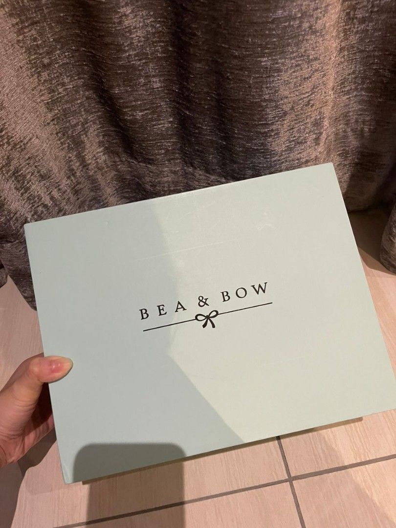Bea & Bow Gift Box, Food & Drinks, Gift Baskets & Hampers on Carousell
