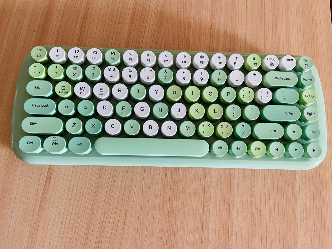 B.O.W. K-810b Bluetooth Wireless Keyboard, Computers & Tech, Parts ...