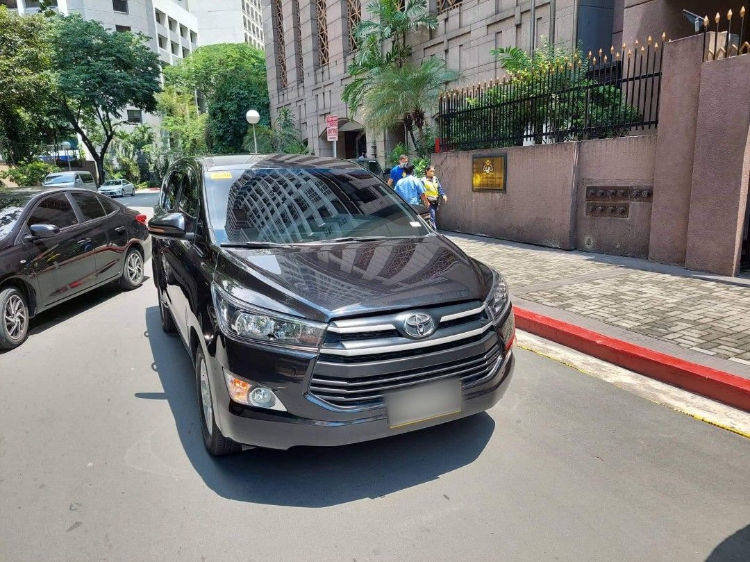 Bridal Car Toyota Innova Picture Vehicle Prenup Shoot VIP Service ...