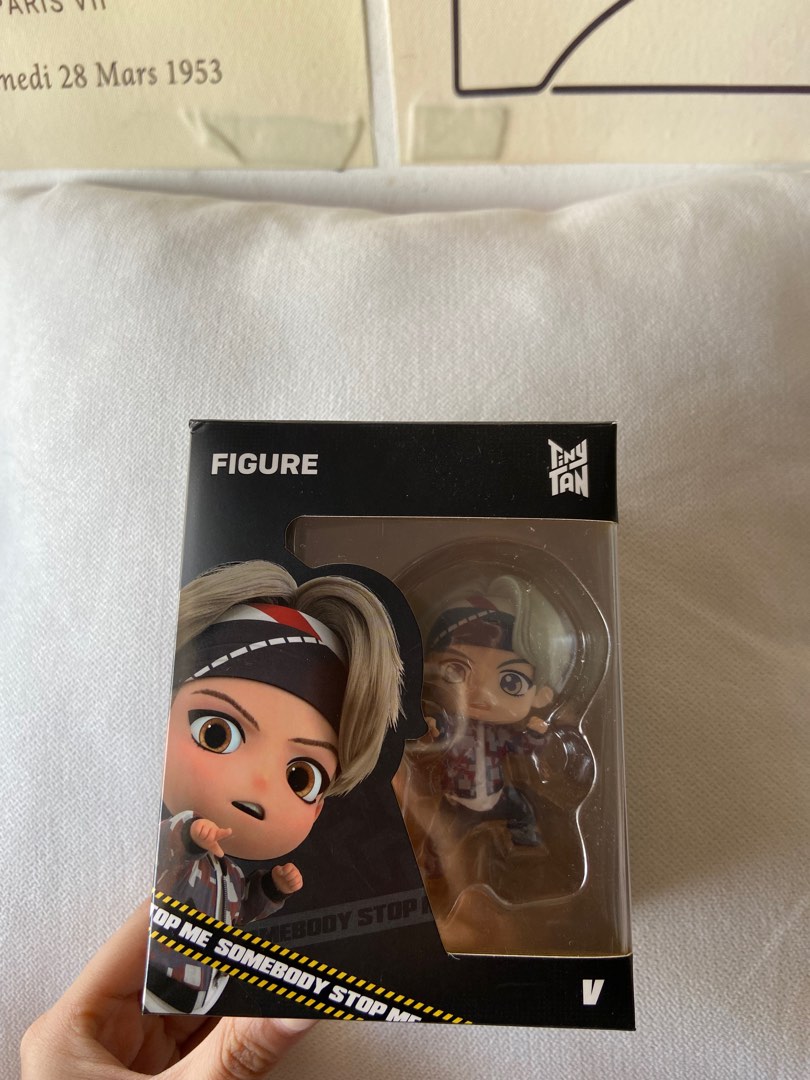 bts V figure (original), Hobbies & Toys, Memorabilia & Collectibles, K ...