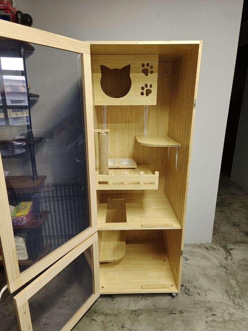 Cat House, Pet Supplies, Homes & Other Pet Accessories on Carousell