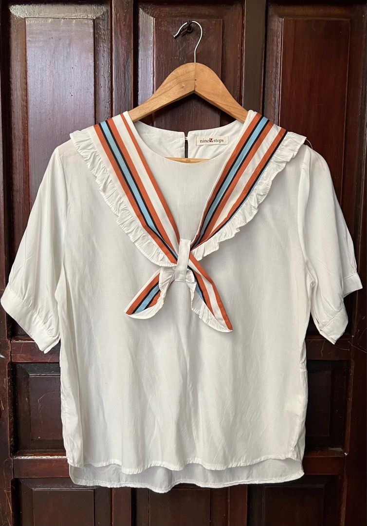 Cute Korean Top, Women's Fashion, Tops, Blouses on Carousell