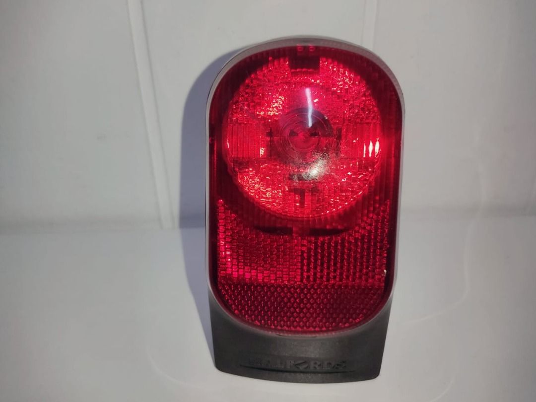 HALFORDS EMERGENCY/HAZARD LIGHT MADE IN ENGLAND, Furniture & Home ...