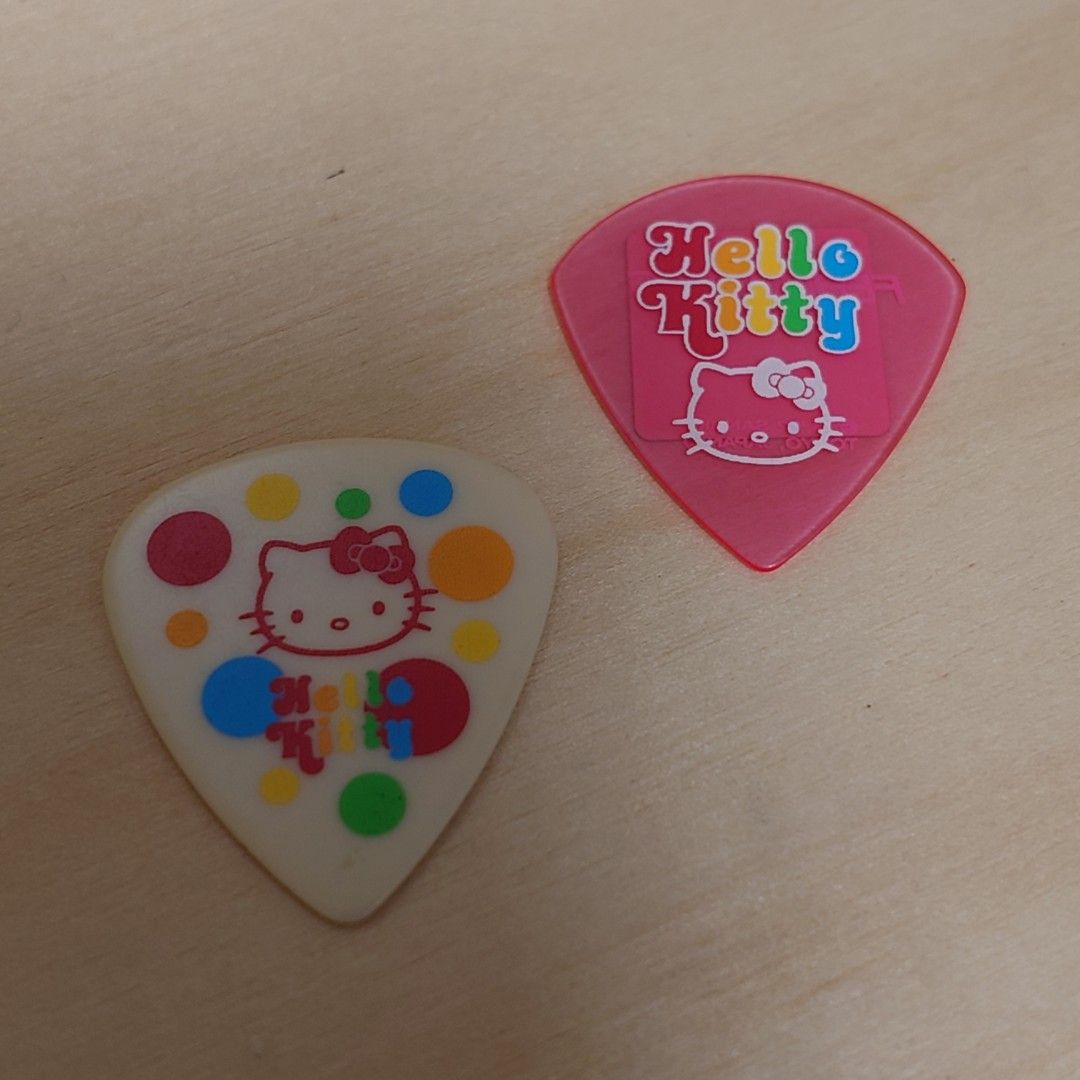 Hello Kitty Guitar Picks, 興趣及遊戲, 音樂樂器 & 配件, 樂器配件 - Carousell