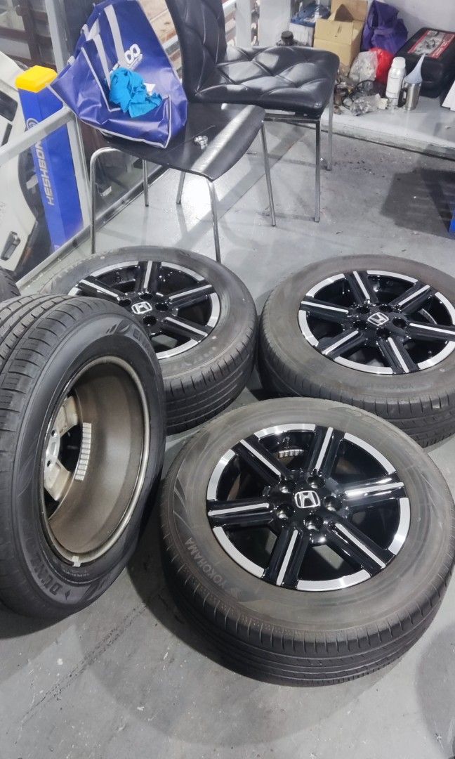 Honda vezel 215 60R16, Car Accessories, Tyres & Rims on Carousell