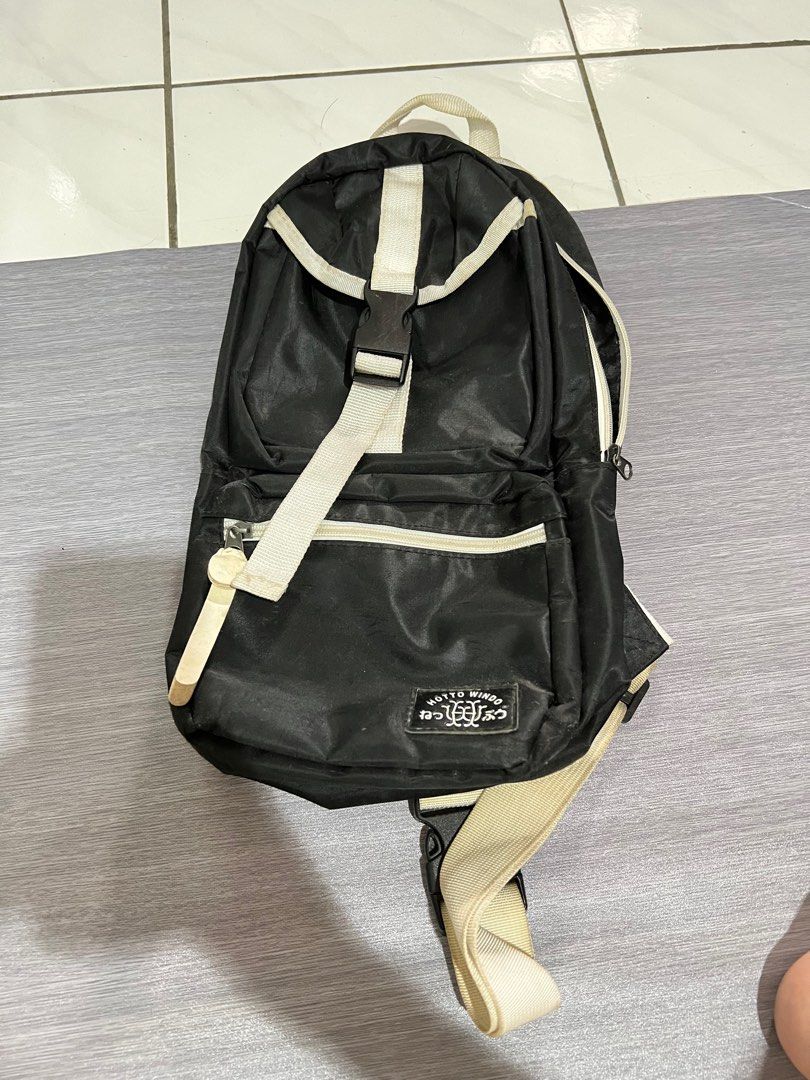 hotto windo slide bag, Men's Fashion, Bags, Backpacks on Carousell
