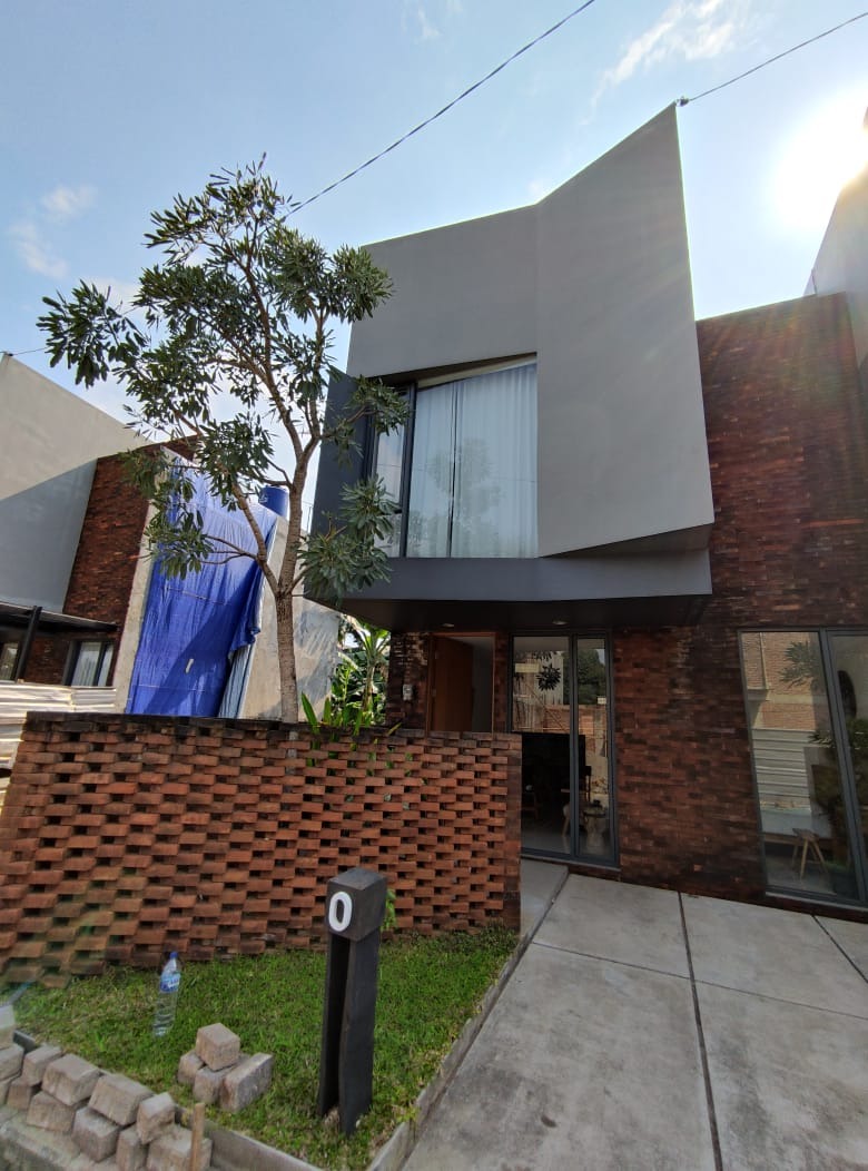 Hunian Aesthetic Dalam Cluster Mewah Di Ruma Joglo Jakarta Barat ...