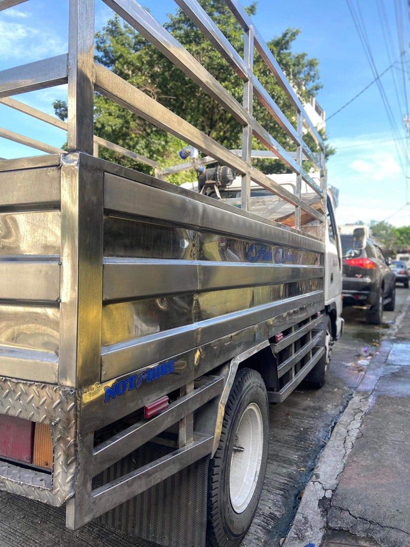 Isuzu Elf Truck, Special Vehicles, Heavy Vehicles on Carousell
