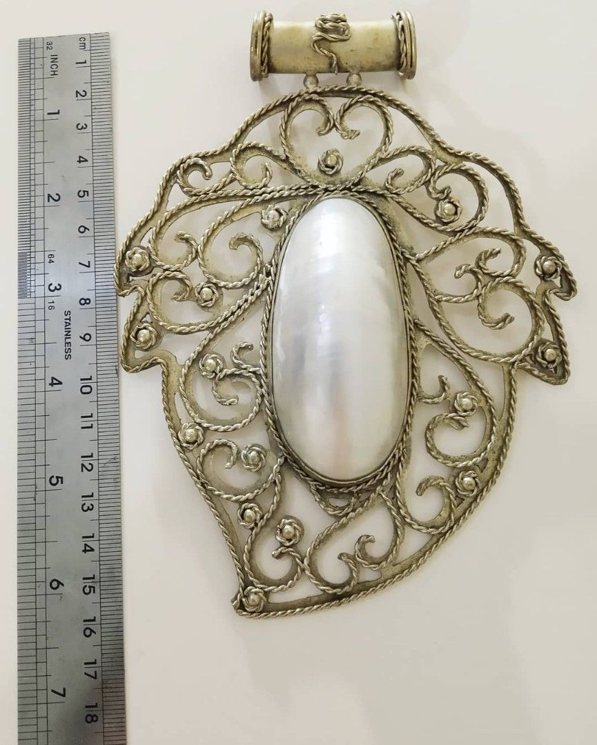 Kalung Perak Bentuk Daun dgn Mutiara Mabe, Fesyen Wanita, Perhiasan di ...