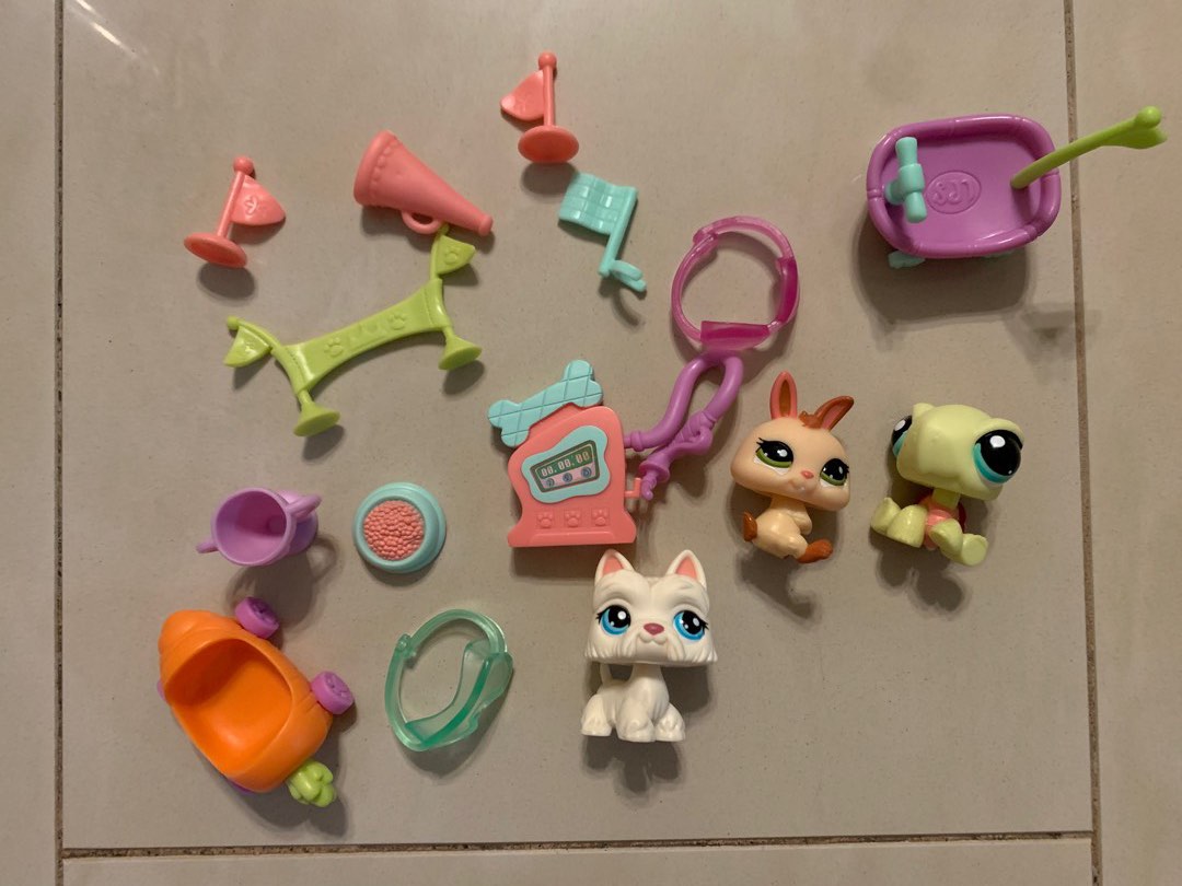 littlest pet shop LPS race set, Hobbies & Toys, Toys & Games on Carousell