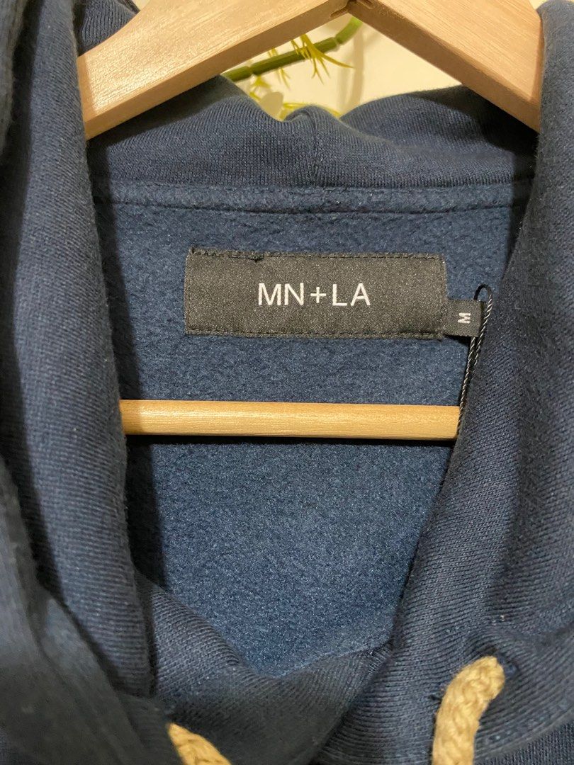 MNLA hoodie boxy fit, Men's Fashion, Coats, Jackets and Outerwear on Carousell