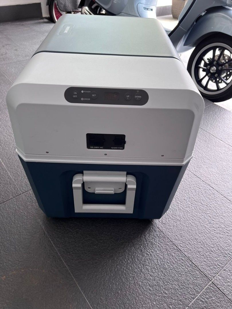 Mobicool Compressor Cooler FR60, Furniture & Home Living, Home ...